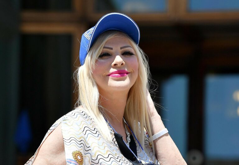 Ilona Staller Cicciolina: nazionalità, altezza, vita privata e dove ...