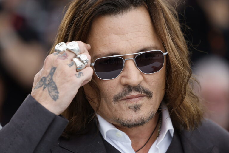 Johnny Depp regista a Torino per le riprese di "Modì", il biopic su ...