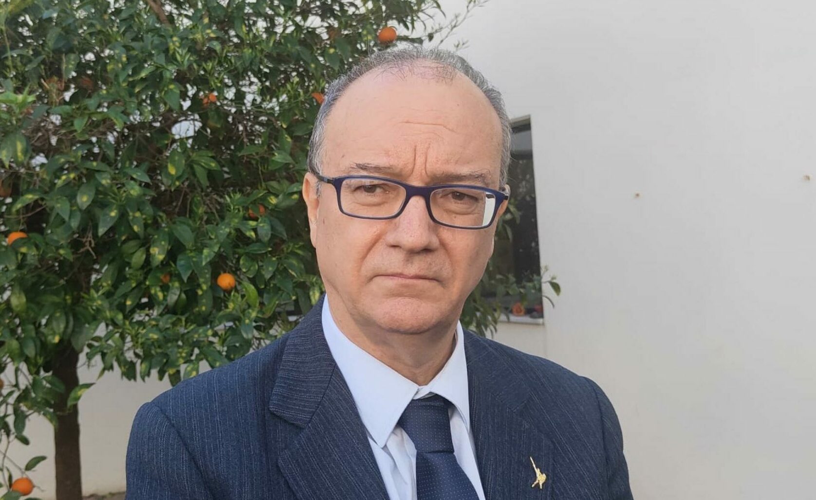 Valditara, stop a cellulari e tablet a scuola e appello a genitori ...