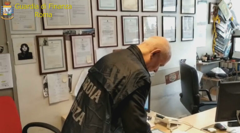 Roma, corruzione e bandi pilotati, 4 arresti: ai domiciliari anche ...