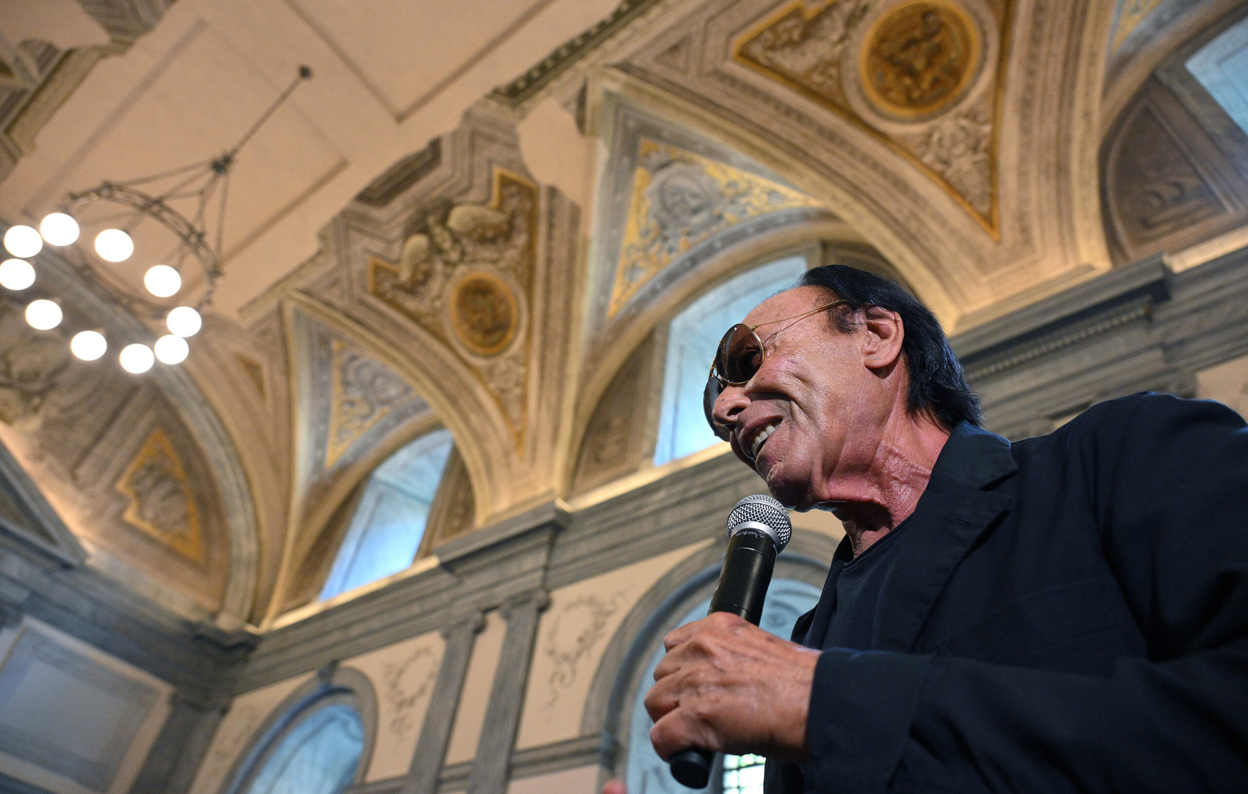 Antonello Venditti per i 40 anni di 'Notte prima degli esami' al MiC ...