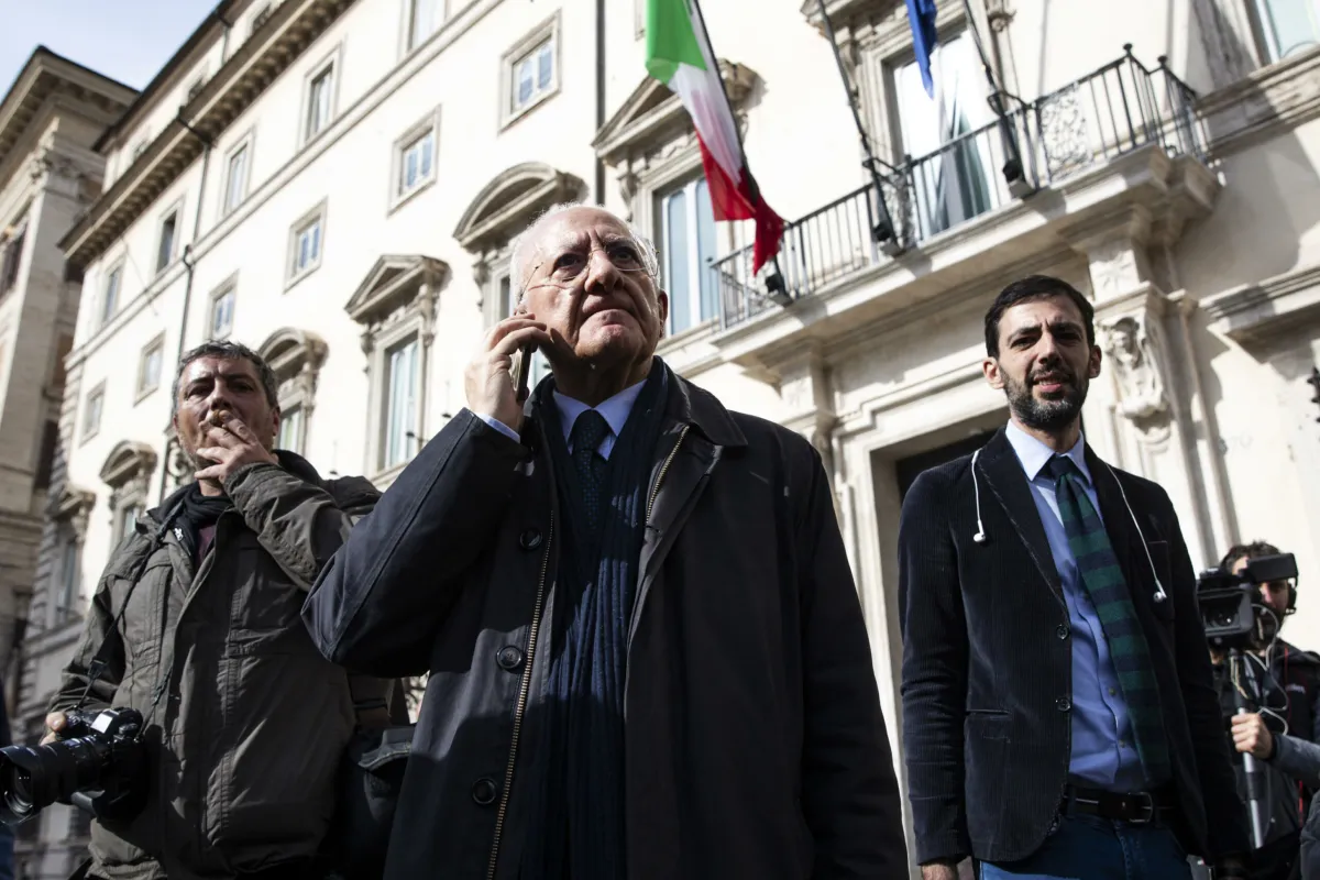 De Luca quando diede della stronza alla Meloni? Il precedente che ha ...