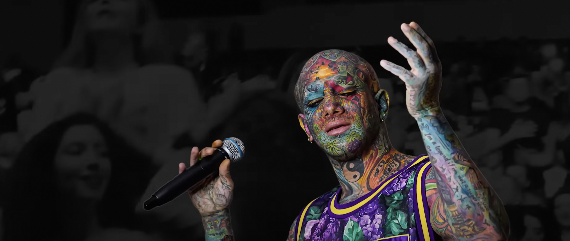 lran, condannato il rapper Amir Tataloo: è in carcere per blasfemia