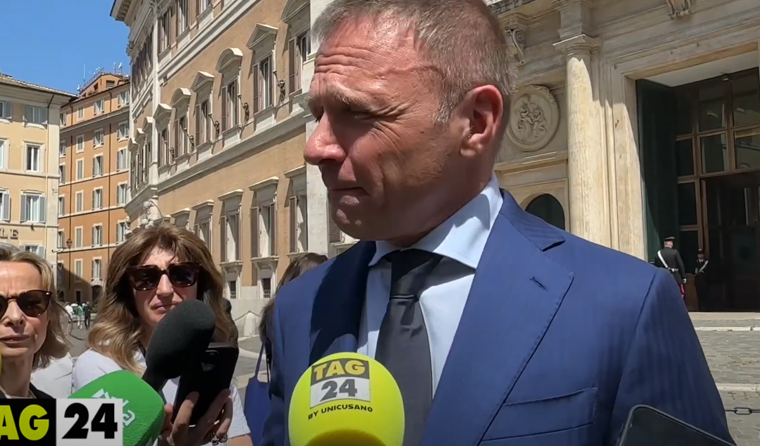 Chef Rubio aggredito sotto casa, ministro Lollobrigida: "Condanno il ...