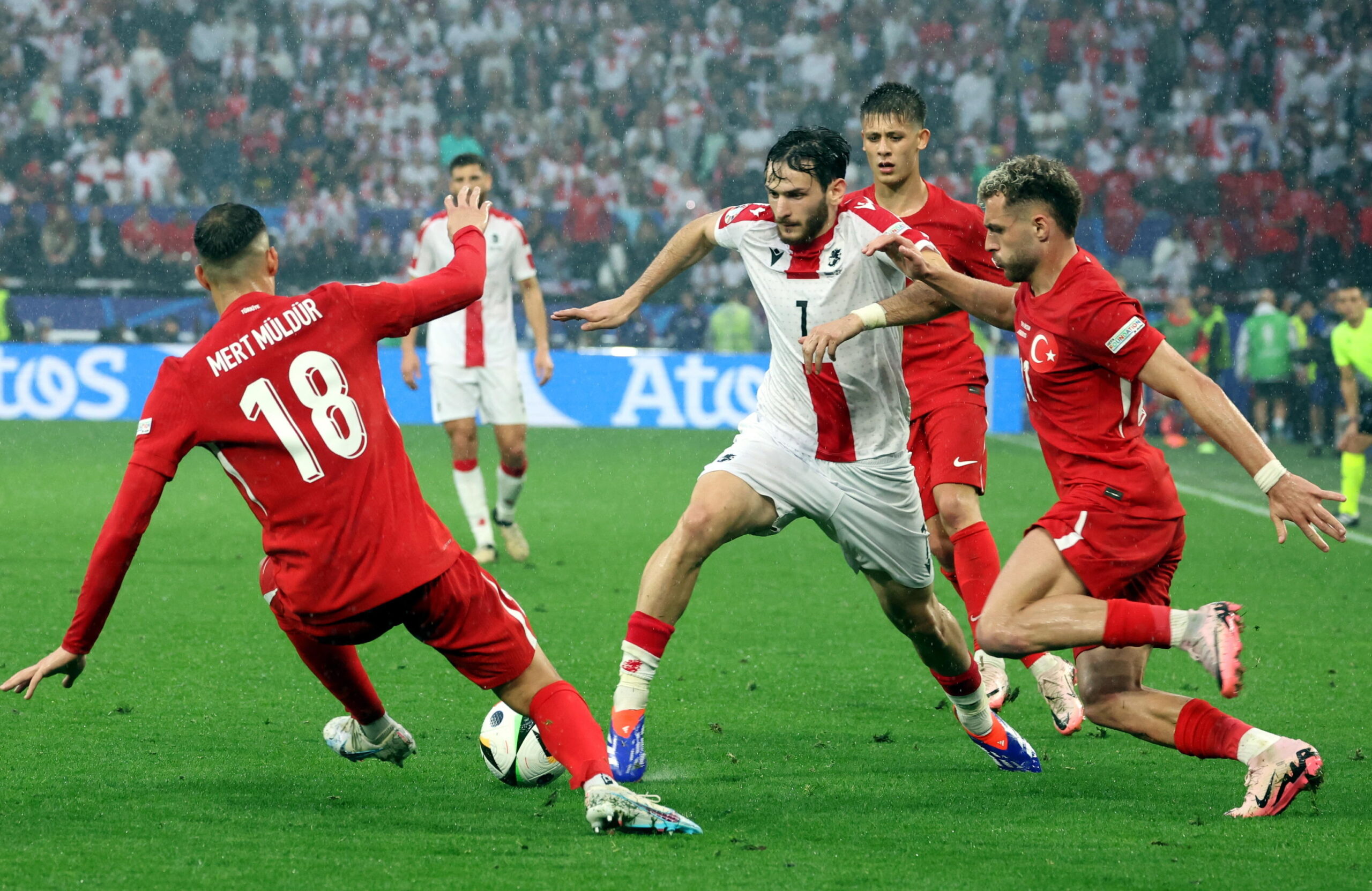 Georgia-Portogallo 2-0, cronaca e tabellino: Kvaratskhelia centra uno ...