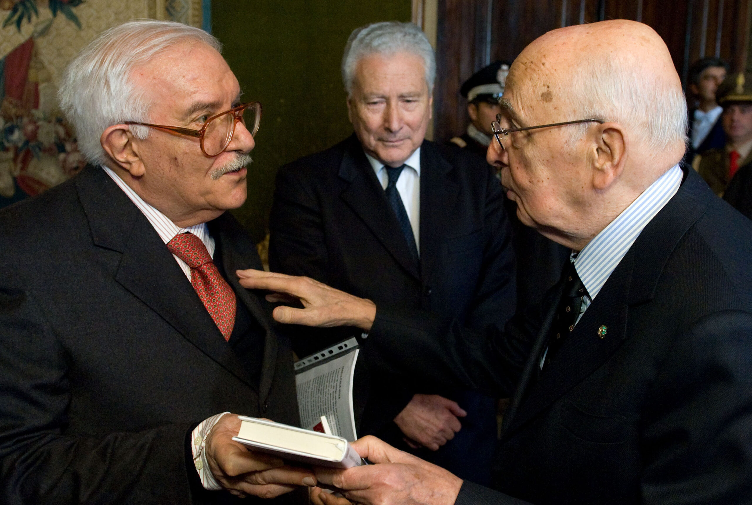 Chi è Giuseppe Galasso? Libri, carriera e vita privata dello storico ed ...