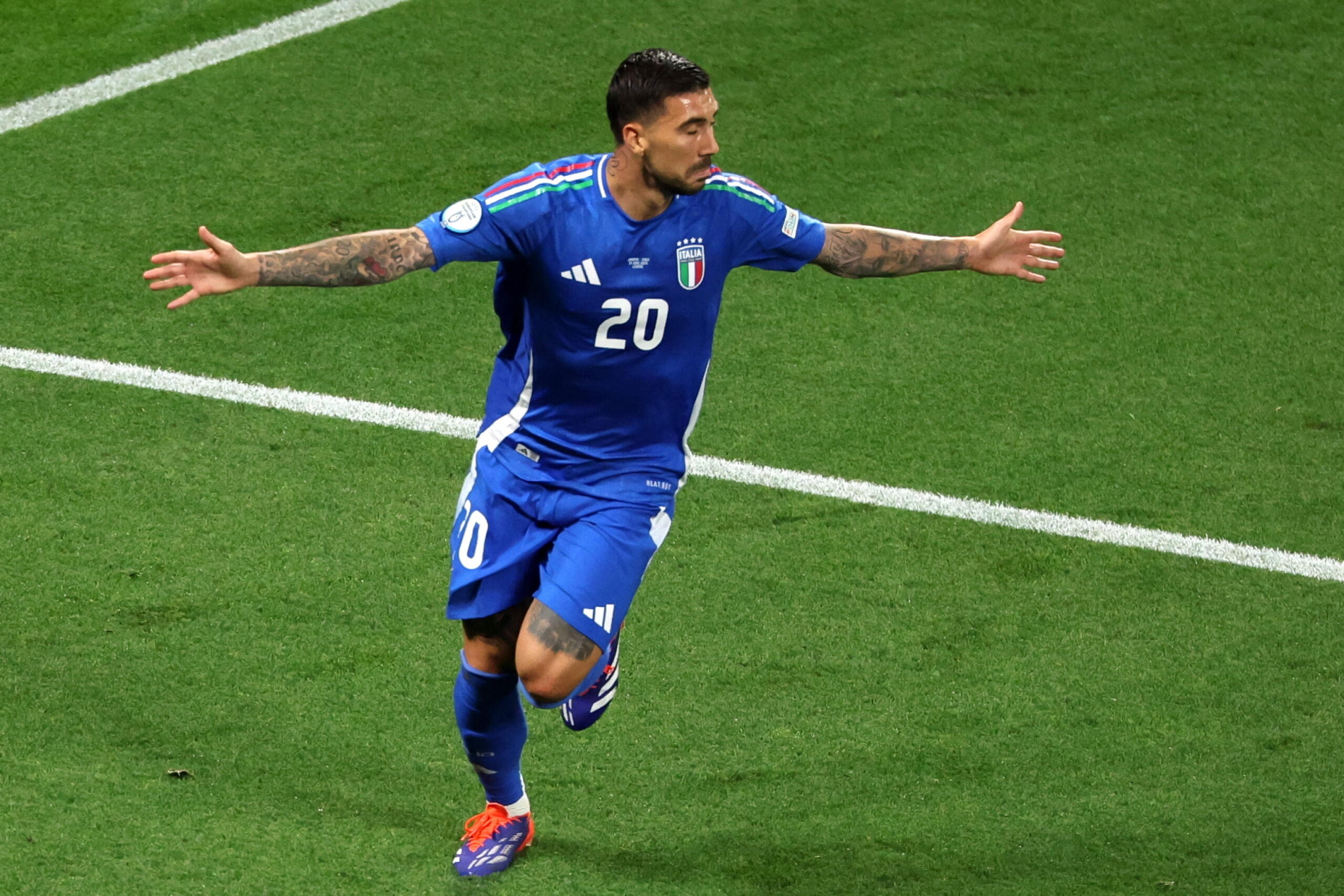 Mattia Zaccagni: età, moglie, figli, squadra, stipendio, origini e altezza dell'attaccante della ...