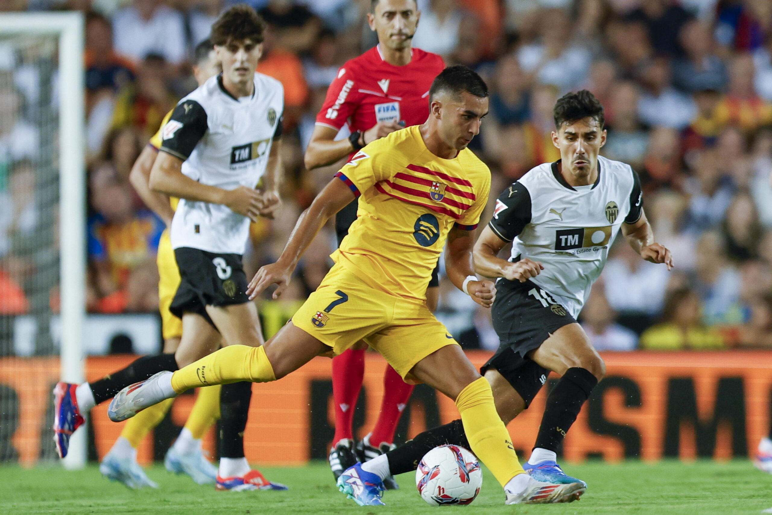 Chi è Ferran Torres? Età, ruolo, carriera e caratteristiche tecniche ...